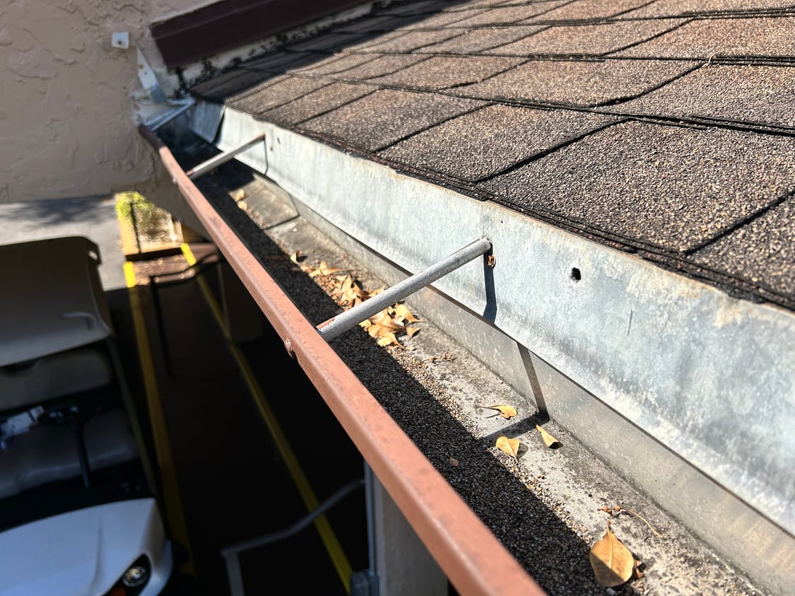 Gutter Installation: Why Spikes Are a Risky Choice