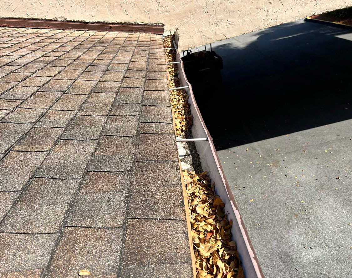 Gutter Installation: Why Spikes Are a Risky Choice